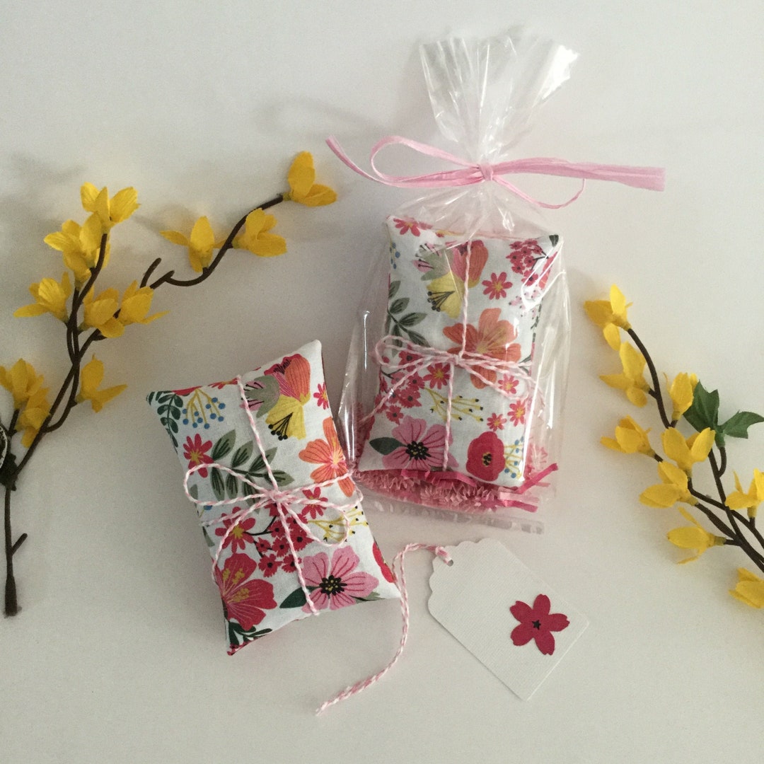 Lavender Sachet Gift Set of 2, Wildflower Print, Calming Fragrance ...