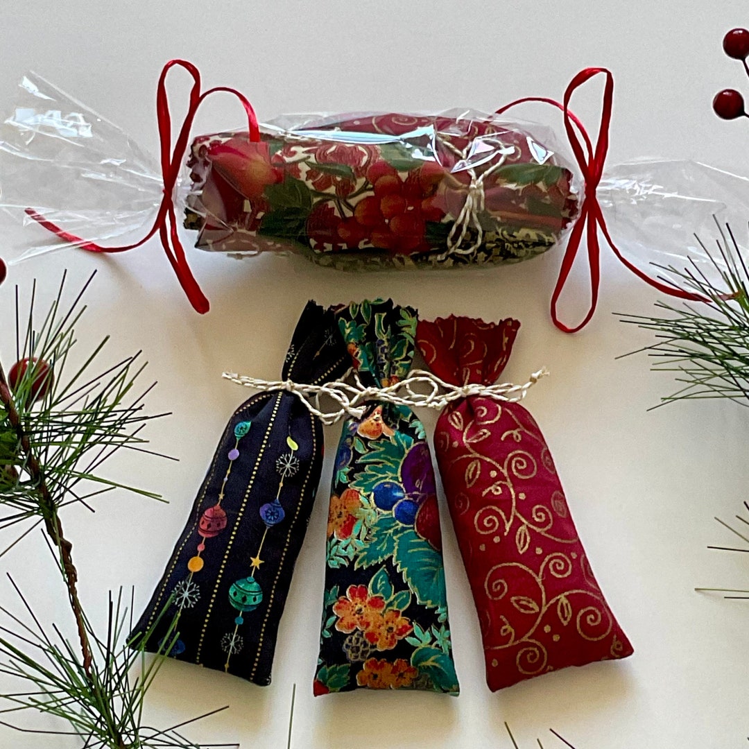 Holiday Lavender Petite Sachets. Christmas/winter Assorted Fabrics ...