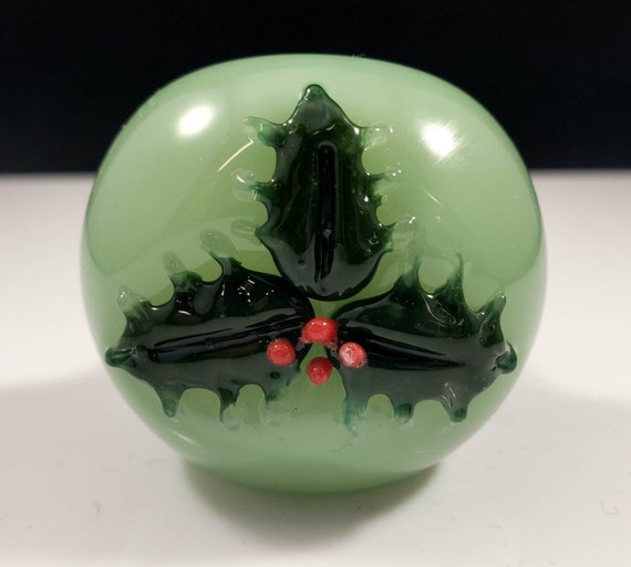 Holly Glass Pipe / Holiday Bowl / Christmas Pipe / Smoking - Etsy