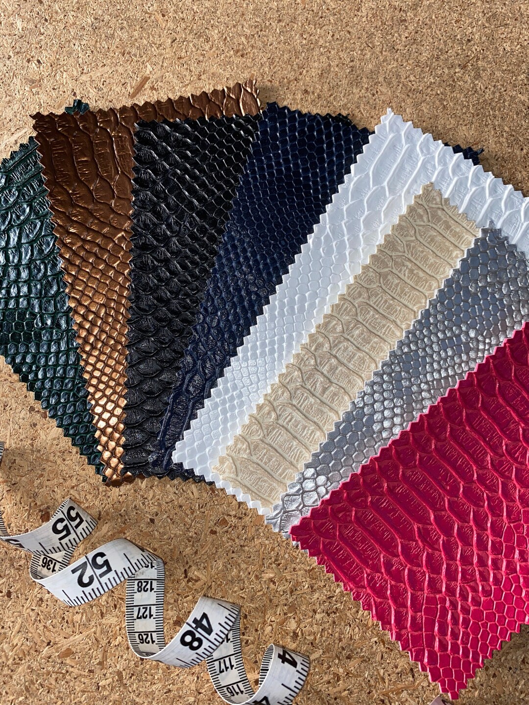 New Hard Wearing Textured Snake Skin Pattern Vinyl Fabric for ...