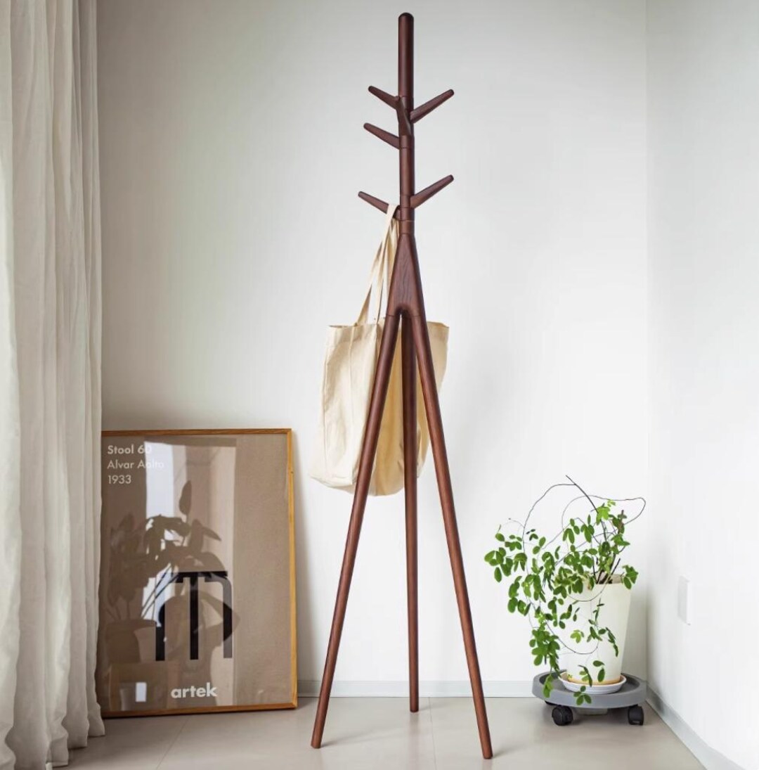 Rotatable Walnut Coat Stand, Oak Wood Stand Rack, Luxury Elegant Wooden ...