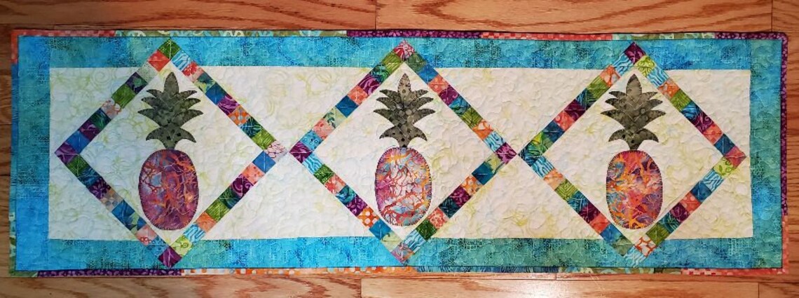 Pineapple Table Runner - Etsy