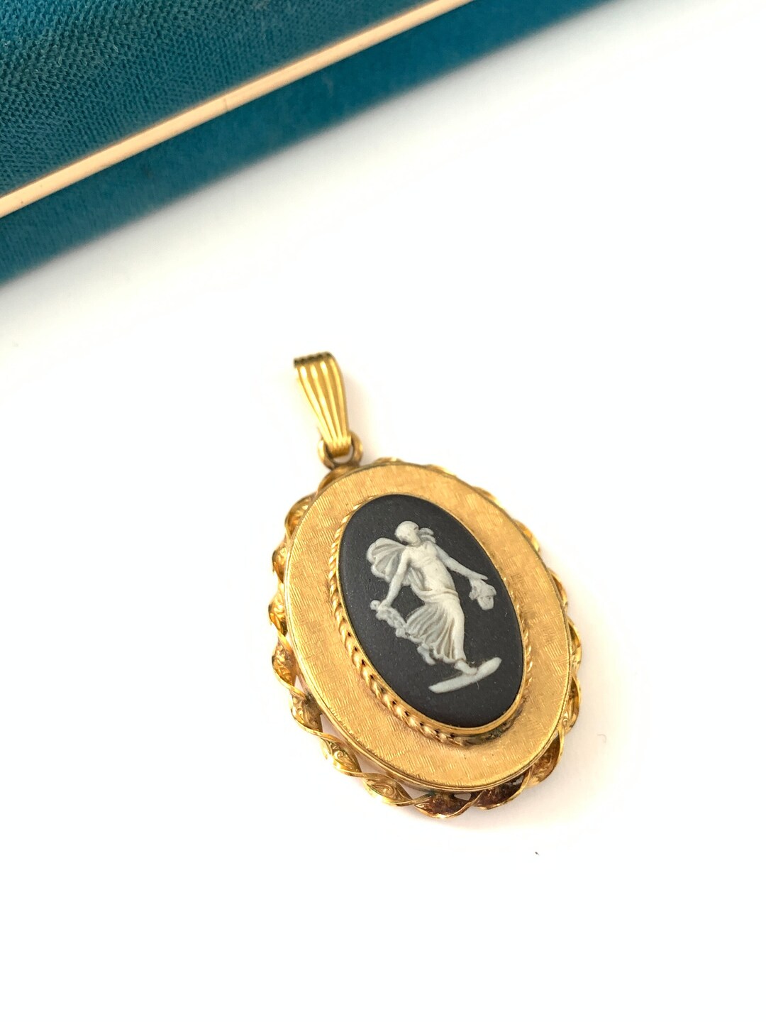 Vintage Grecian Inspired Goddess Locket, Gold Filled Cameo Intaglio ...
