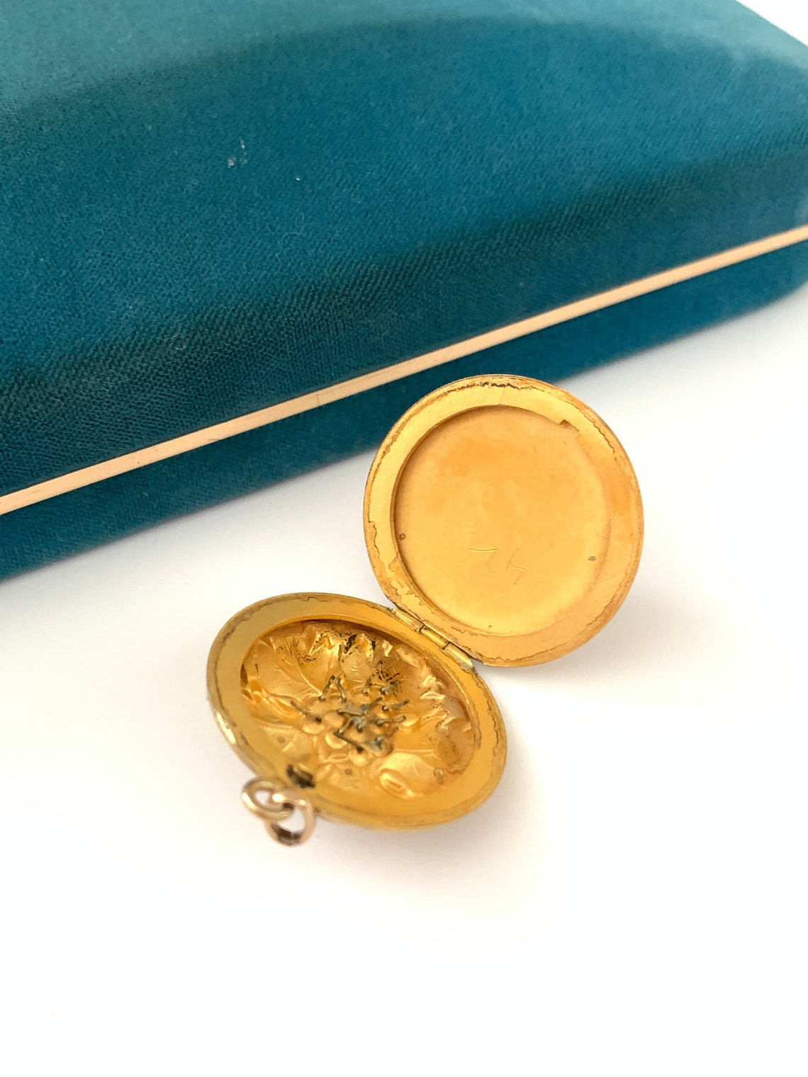 Vintage Gold Filled Grape Leaves Locket, Antique Gold Filled Photo ...
