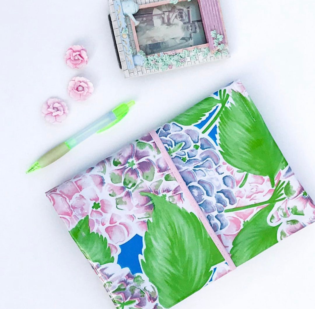 Bible Cover With Pocket, Pretty Hydrangea Oilcloth Bible Cover ...