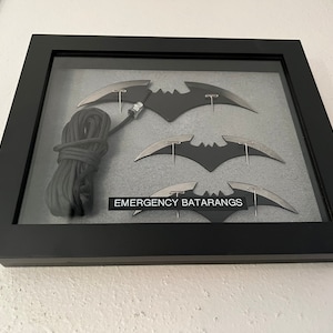 Emergency Batarangs Wall Mount Display Large Grapnel Batarang With ...