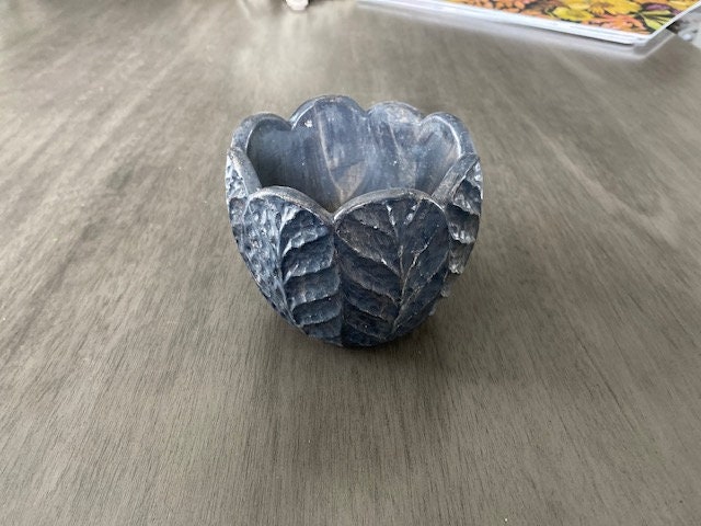 Small Big Leaf Concrete Planter Pot | Etsy