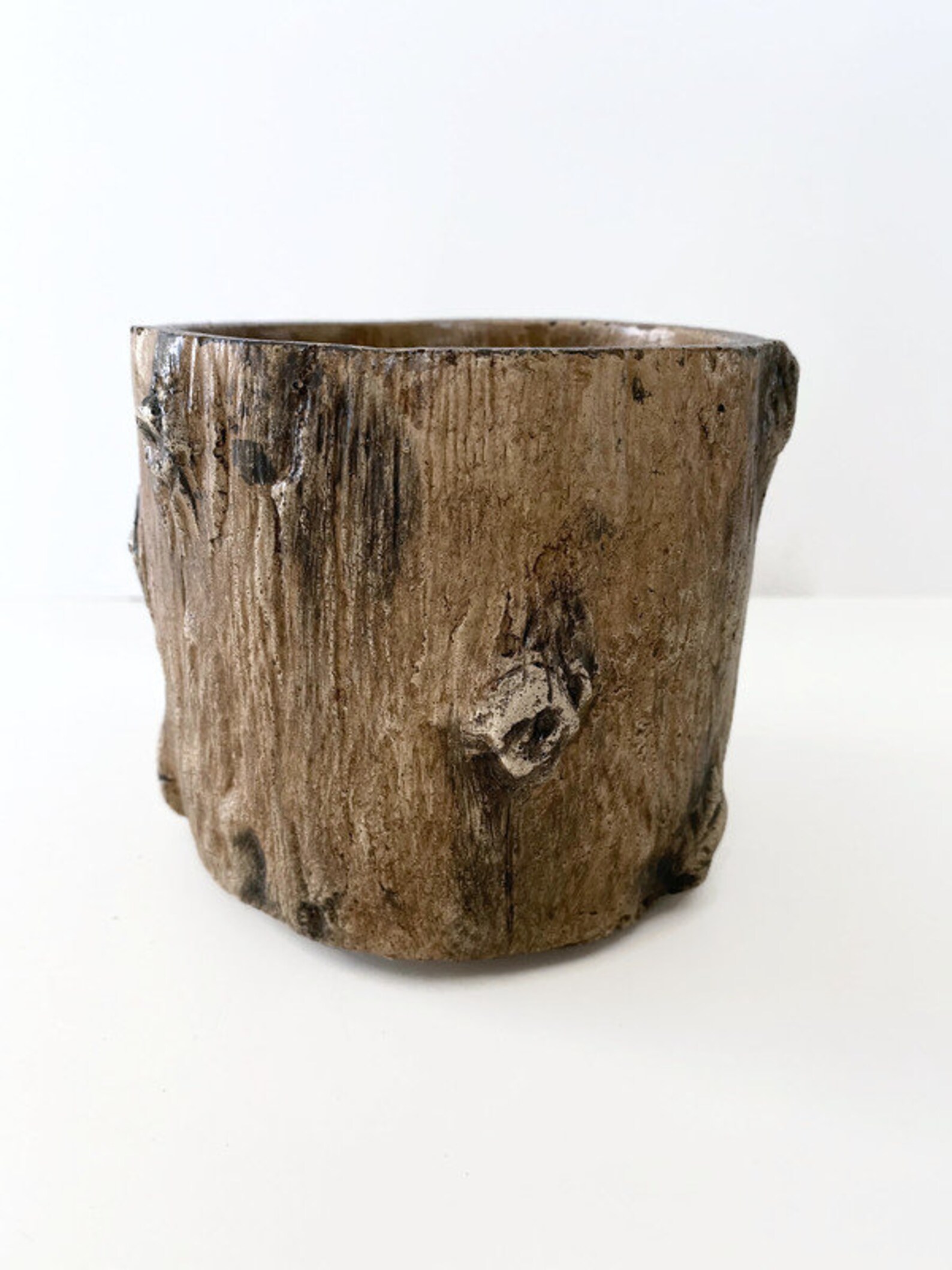 Concrete Bark Less Tree Stump Planter Pot, Tree Stump Planter, Bark ...