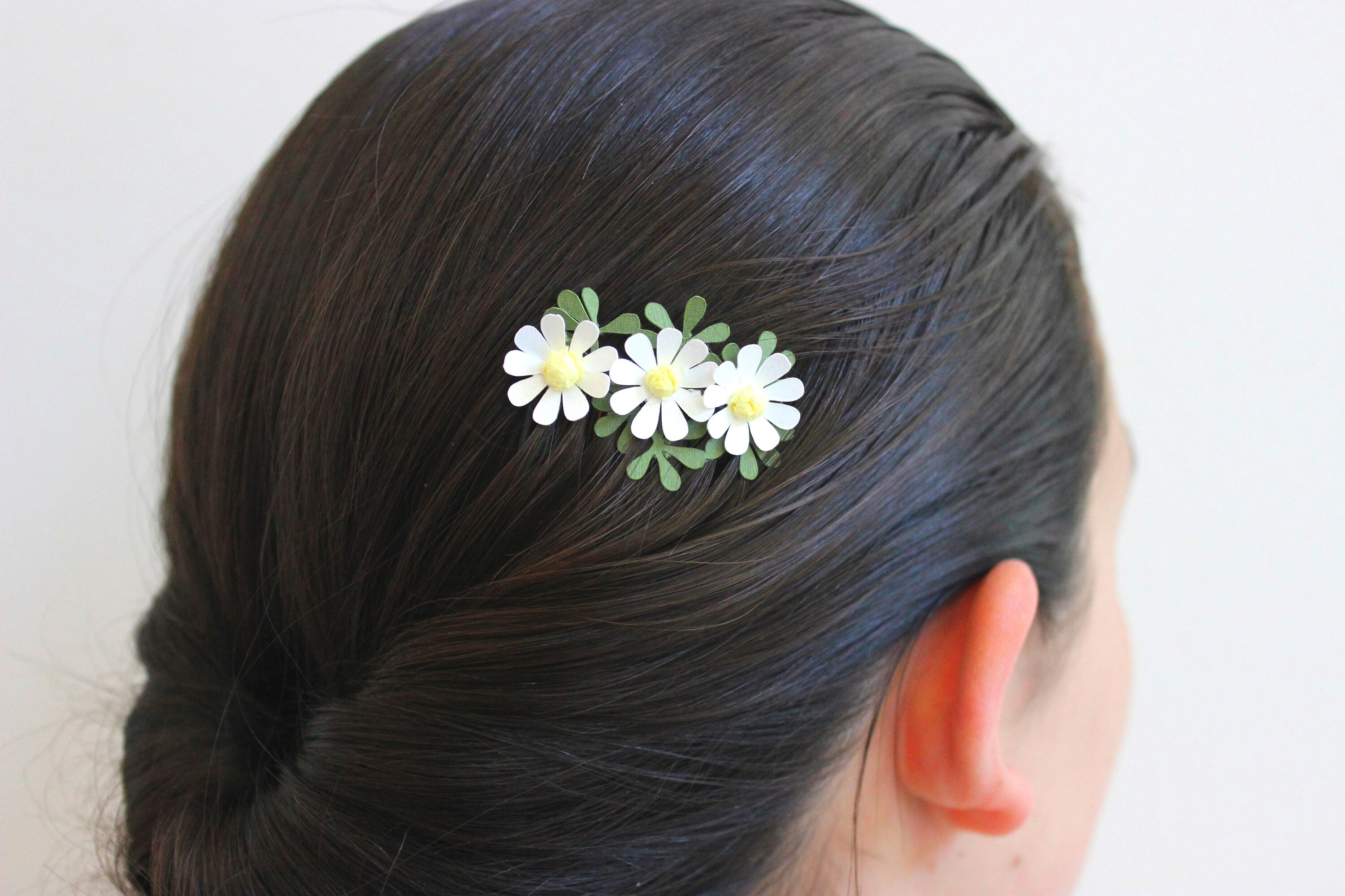 Petite Paper Daisy Hair Comb | Etsy