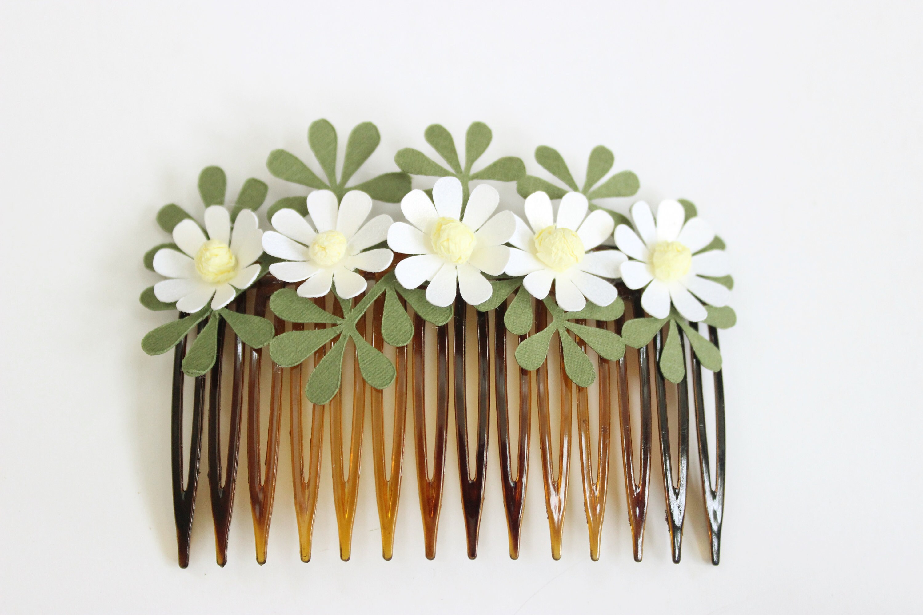 Petite Paper Daisy Hair Comb | Etsy