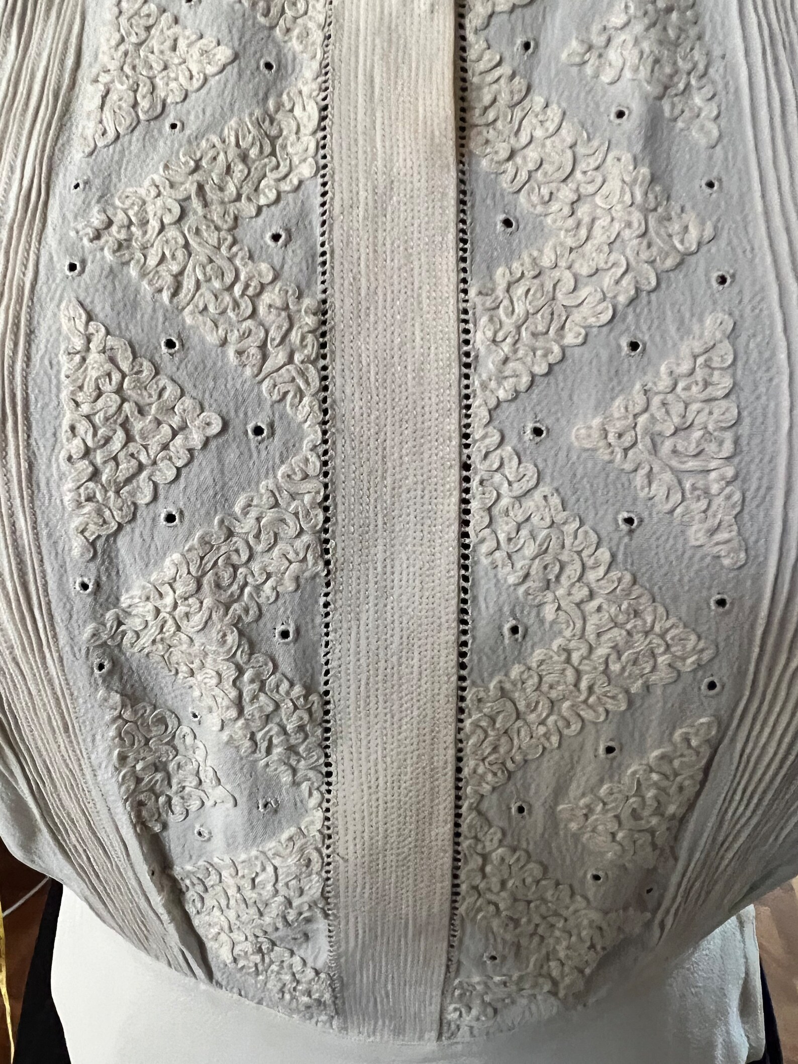 1930s Crepe Bib/vest With Corneli Embroidery - Etsy