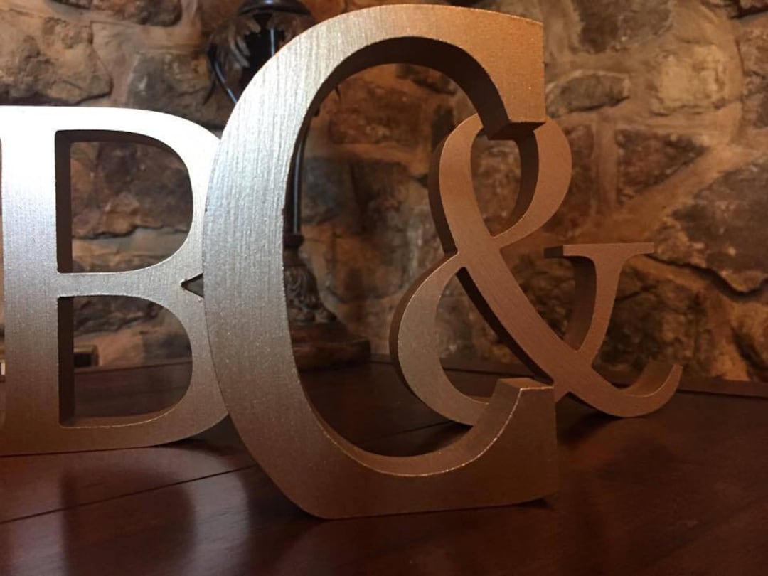 2 Pack Gold Wooden Letters / Numbers Free Standing 13cm Large Letters ...