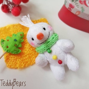 Mini Plush Snowman: Handmade Christmas Pocket Toy in Box - Etsy