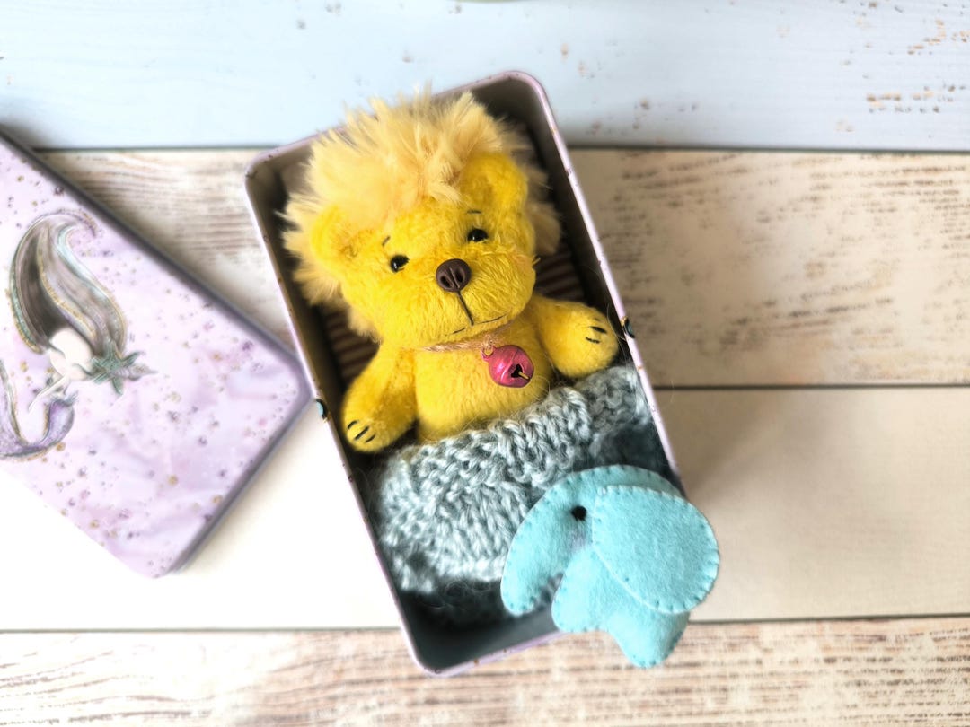 Mini Plush Lion, Pocket Toy in Matchbox, Small Plush Toy, Travel Play ...