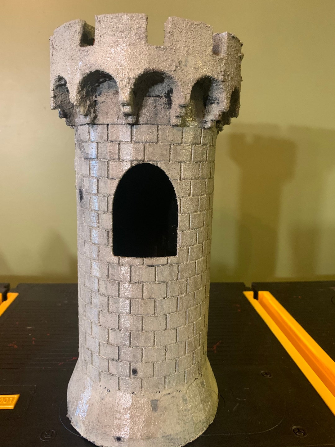 Crested Gecko Reptile Tower/ Hide Box - Etsy