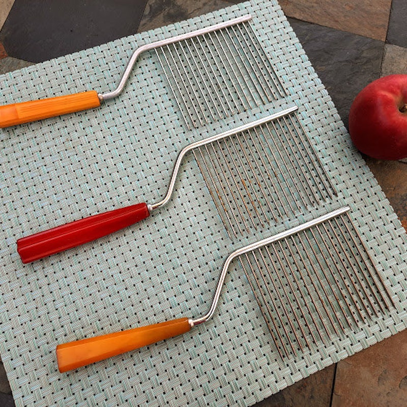 Bakelite Cake Cutter - Etsy