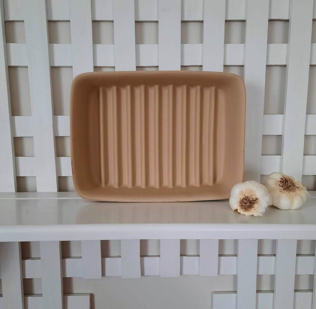 The Pampered Chef Stoneware Ridged Roaster Small Stoneware Clay Baker ...