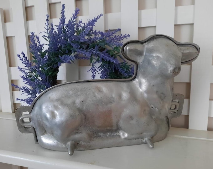Vintage Lamb Cake Mold Heavy Cast Aluminum 2 Piece Baking Pan Makes 3 ...