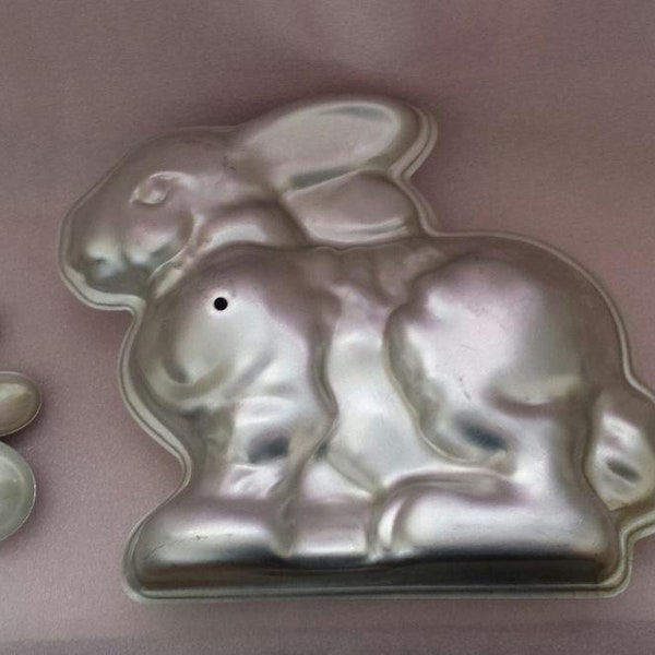 Vintage Bunny Molds - Etsy