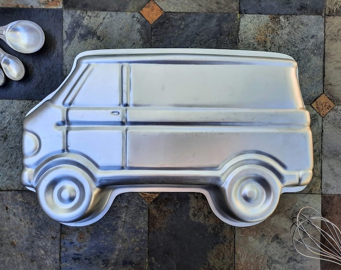 VW Bus Cake Wilton 502-7652 Aluminum Baking Pan Makes 3 Dimensional Van ...