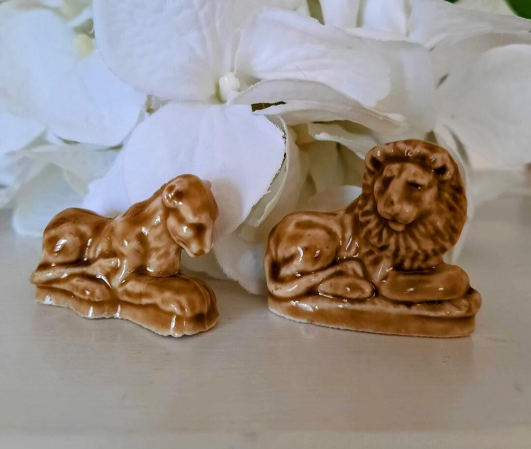 Vintage Wade Pottery Miniature Animals Chimp, Panther, Lion, Lioness ...
