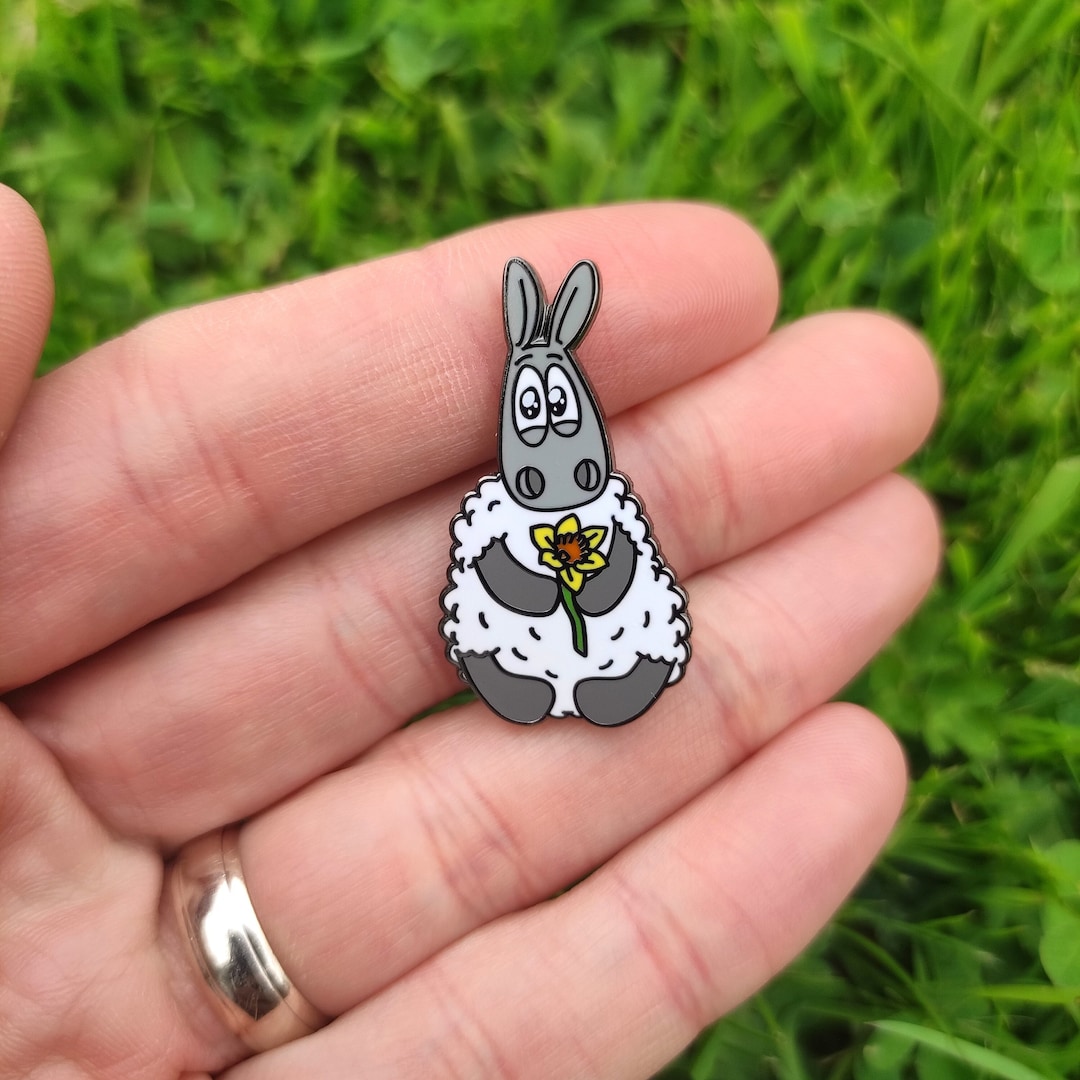 A Daffodil for Ewe - Enamel Pin | Welsh Pin Badge | Sheep Gift | Wales ...