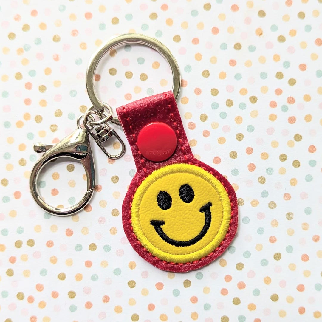Smile Snap Tab & Eyelet Key Fob Instant Download Embroidery Design - Etsy