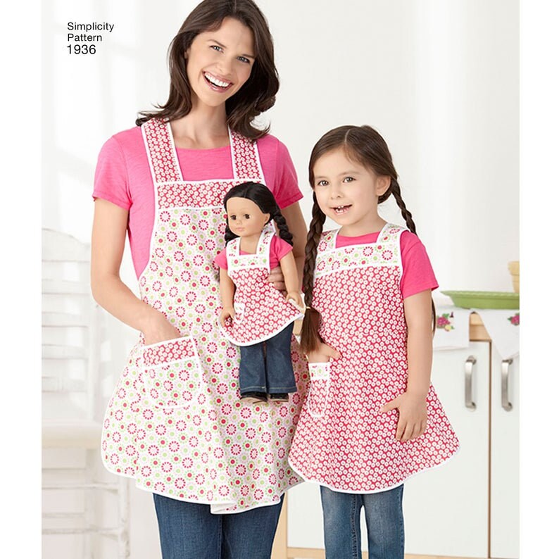 Simplicity 1936, Matching Mother Daughter & Doll Aprons Pattern, 3 ...
