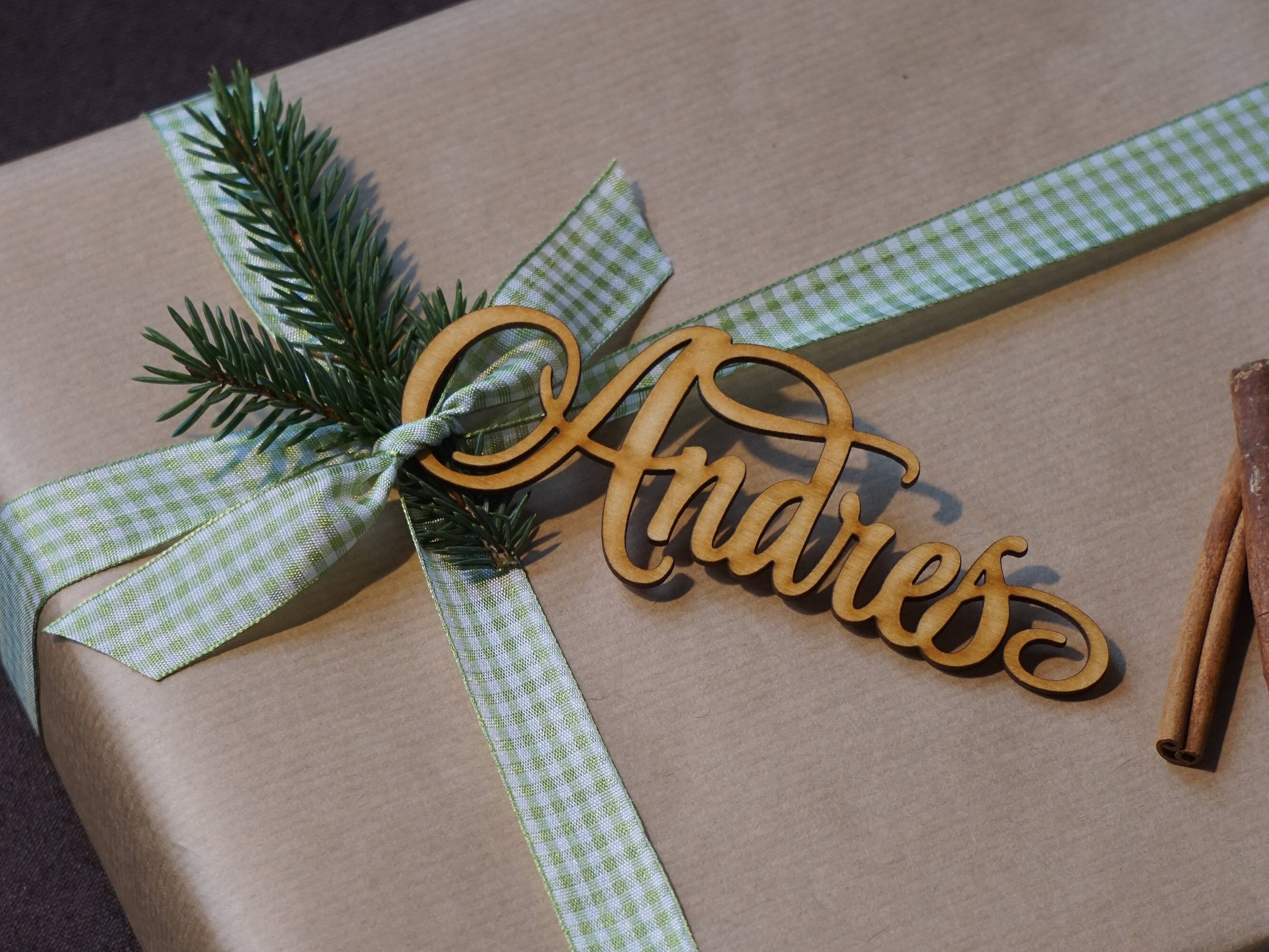 40 Name tags laser cut names wedding tags CUSTOM personalized | Etsy