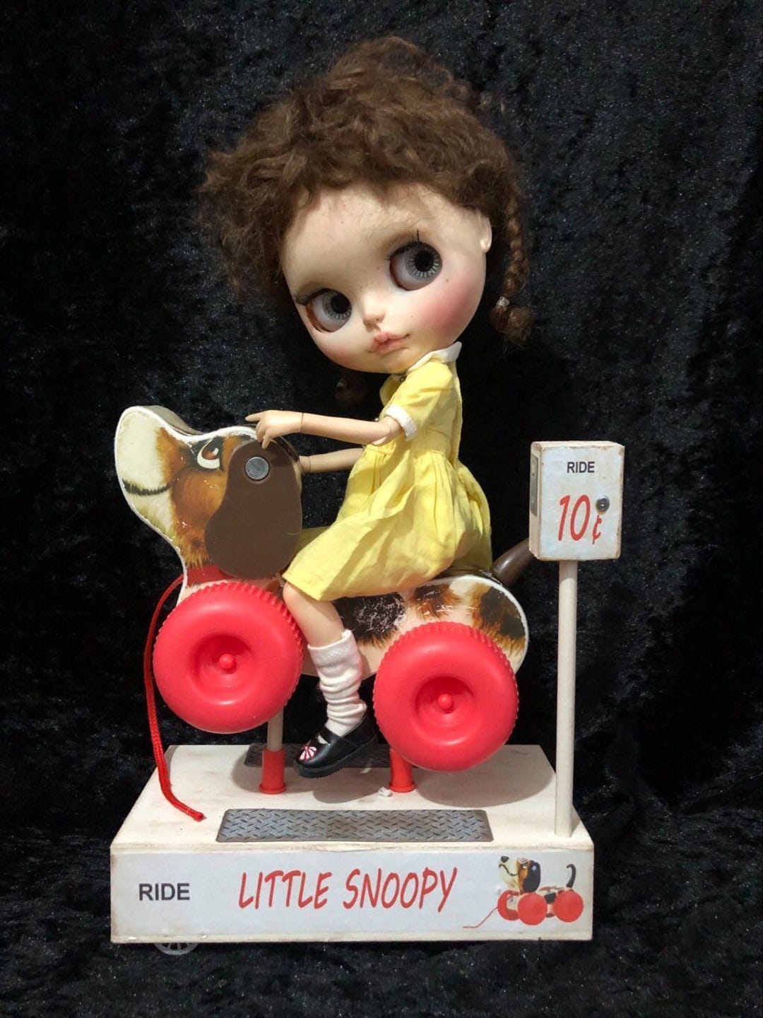 Handmade Wooden and Little Snoopy ‘ride Little Snoopy’ Coin Operated ...