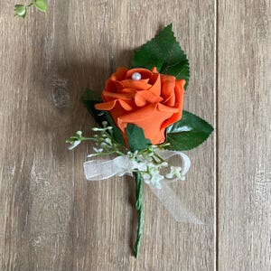 Orange Rose Buttonhole: Wedding Groom Boutonniere With Gypsophila Bow ...