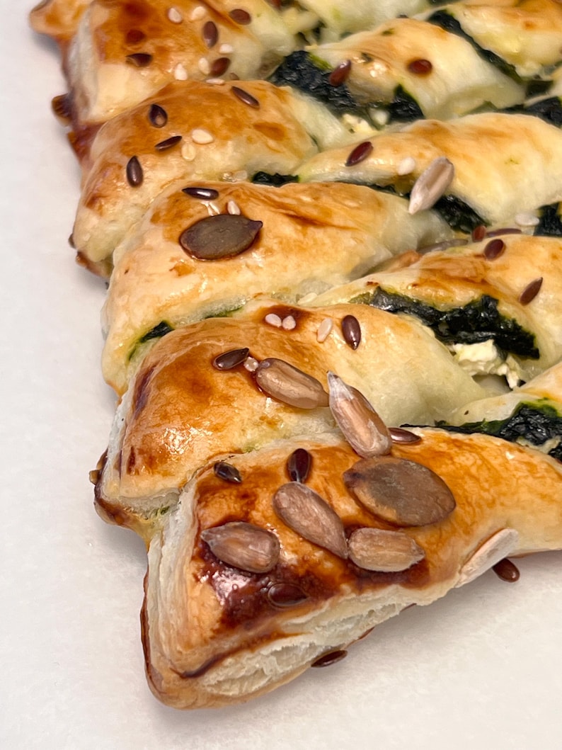 Christmas Tree Puff Pastry Recipe, Festive Holiday Appitizer, Easy ...