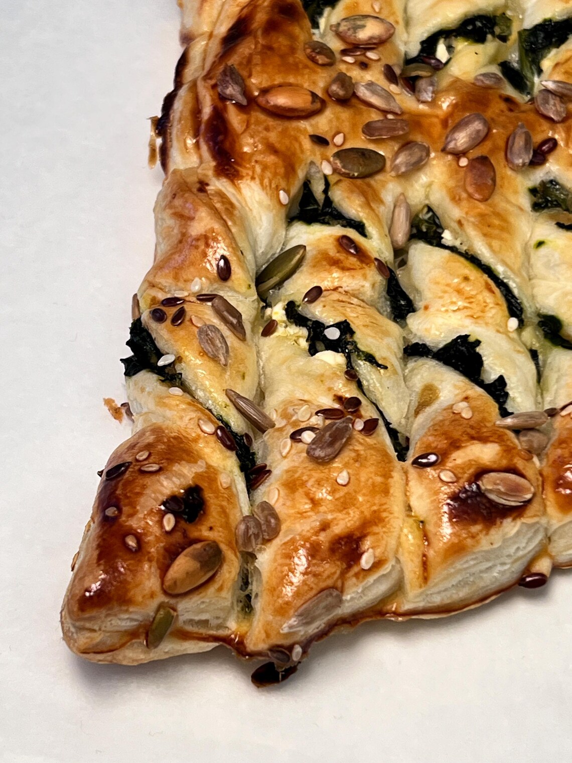 Christmas Tree Feta and Spinach Puff Pastry Recipe, Festive Holiday ...