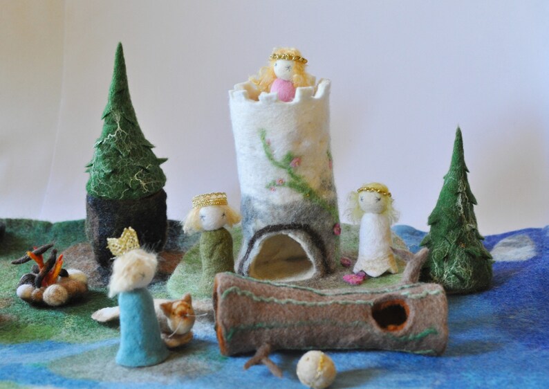 Felt Castle Fortress Knight King Queen Playmat Tower Waldorf | Etsy