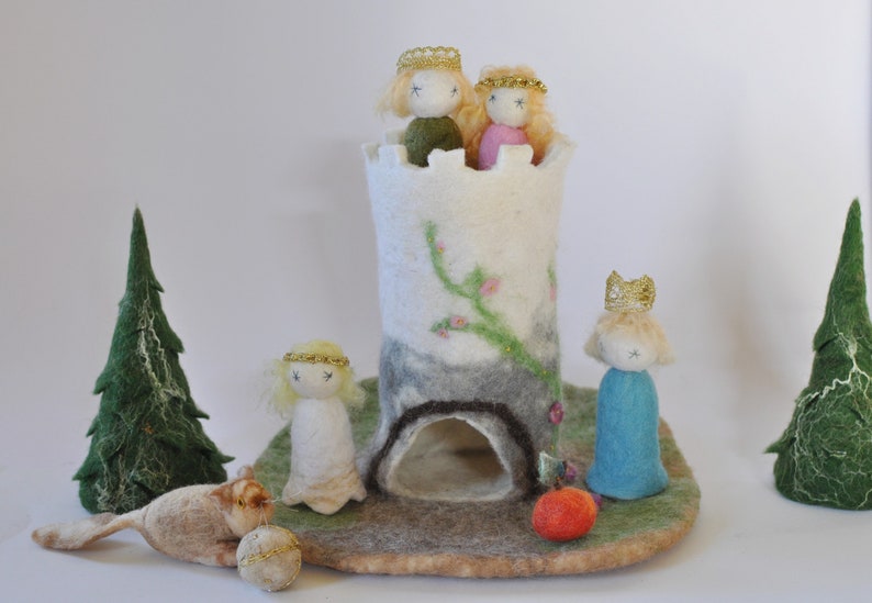 Felt Castle Fortress Knight King Queen Playmat Tower Waldorf | Etsy