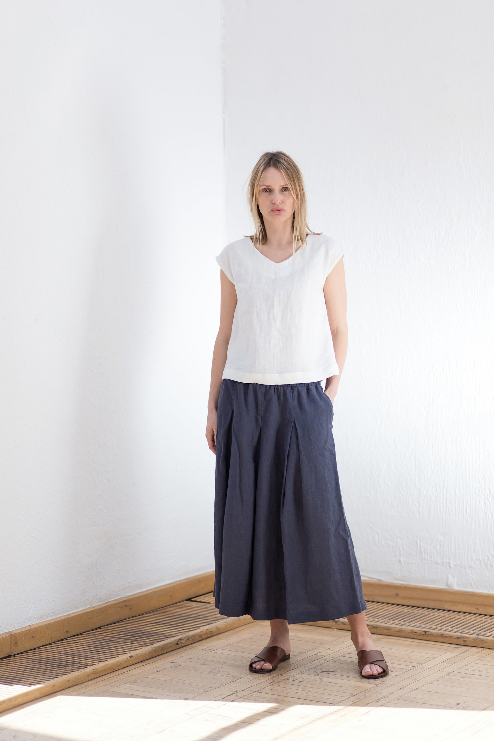 Linen Tank Top in V Neck / Linen Top / Washed Linen Top / | Etsy
