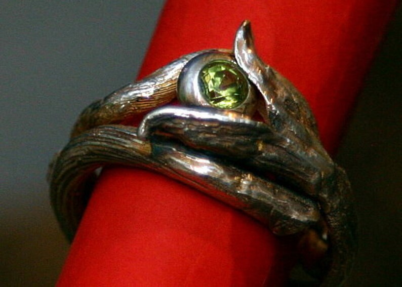 Rooty Trailing Ring With Shining Peridot - Nature Immortalized in ...