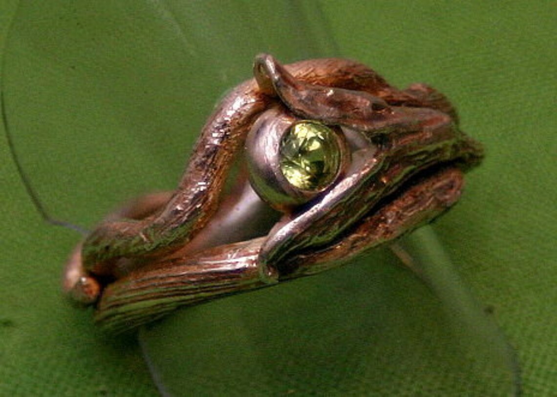 Rooty Trailing Ring With Shining Peridot - Nature Immortalized in ...