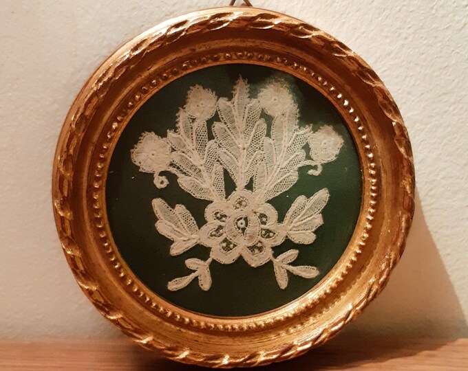 Round Frame With Antique White Embroidery - Etsy