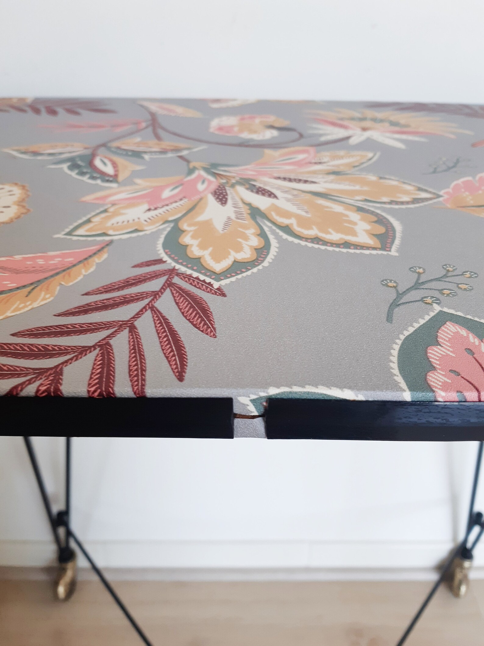 Vintage TV Table, Side Table, Console, Dressing Table, Desk ...
