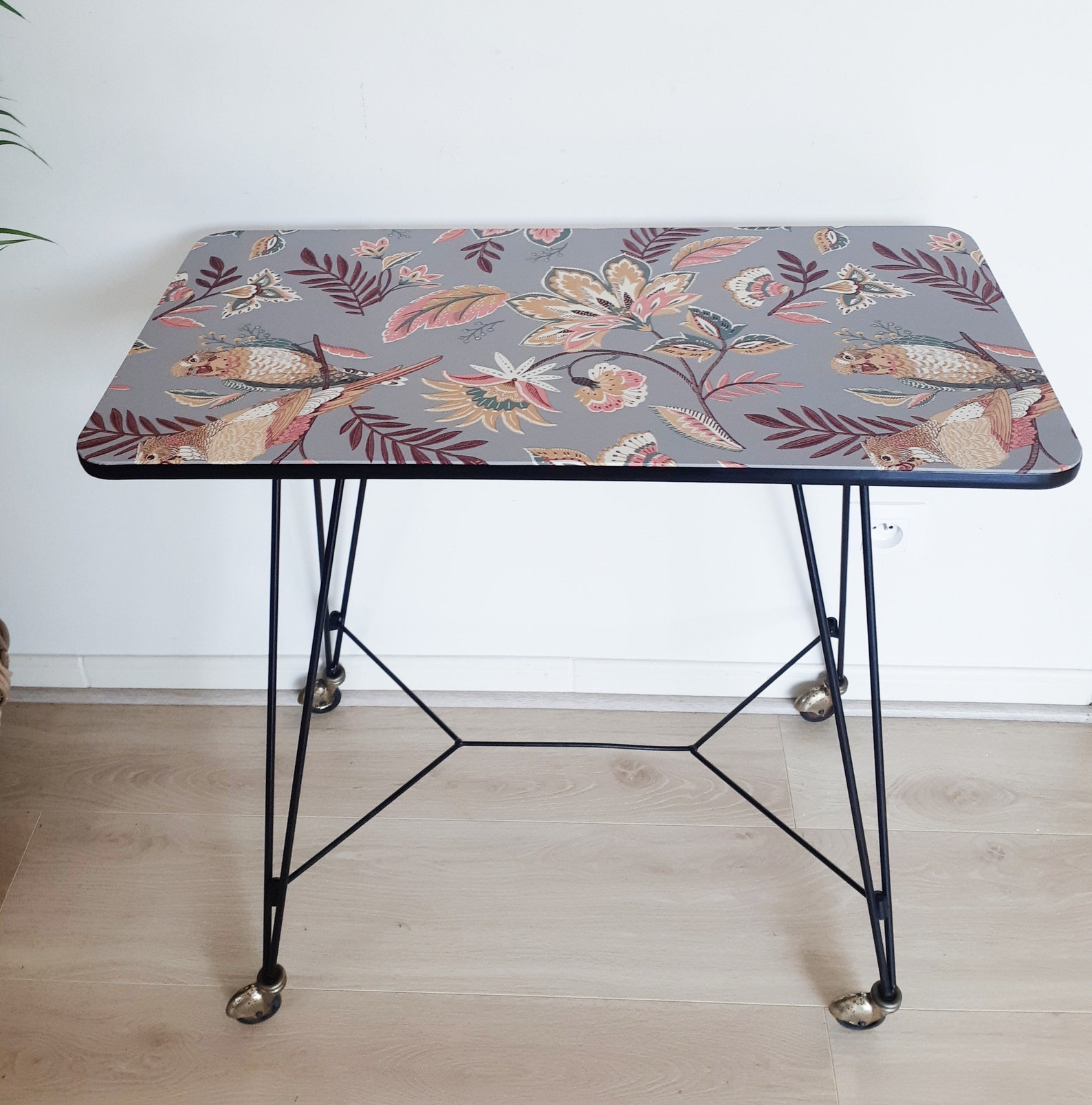 Vintage TV Table, Side Table, Console, Dressing Table, Desk ...
