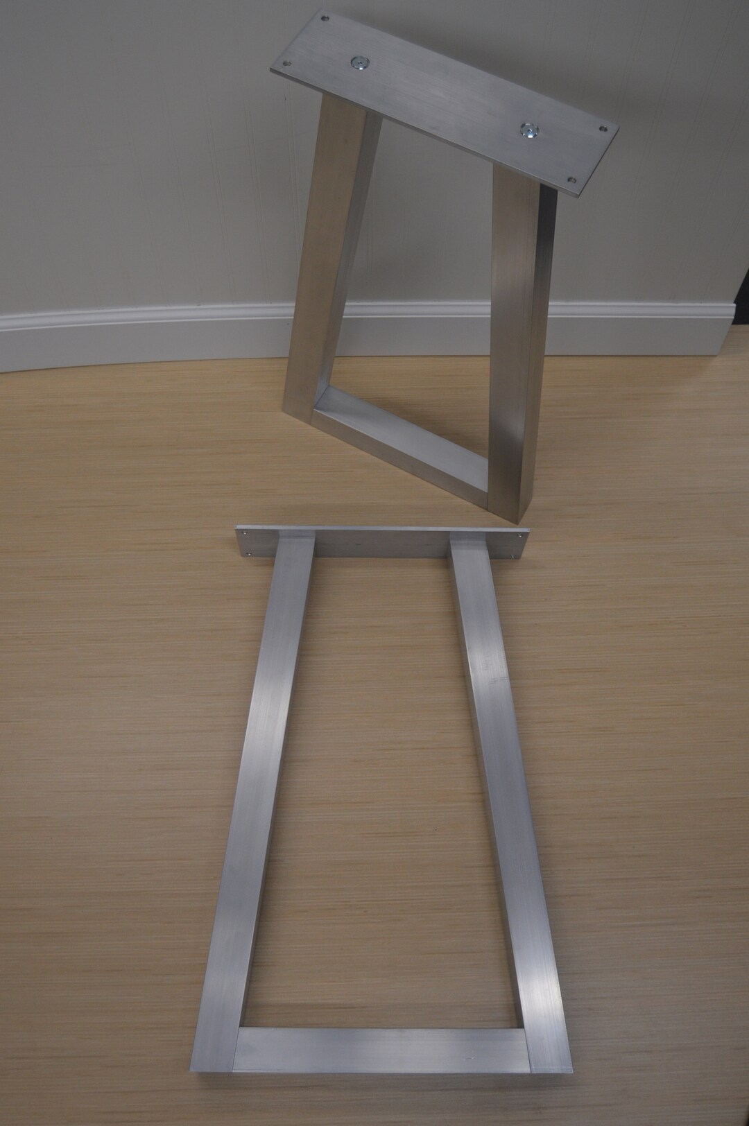 Trapezoid Shaped Metal Table Legs Custom Table Legs for Dining Room ...
