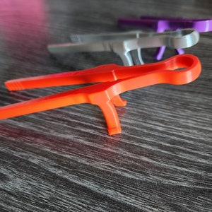 Wearable Gamer Chopsticks, 3D Printed Finger Chop Sticks for Snacking ...