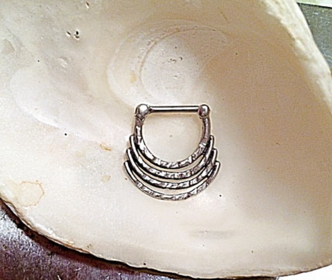 Hammered Art Deco 4 Tier Circle Septum Clicker 16g 316L - Etsy