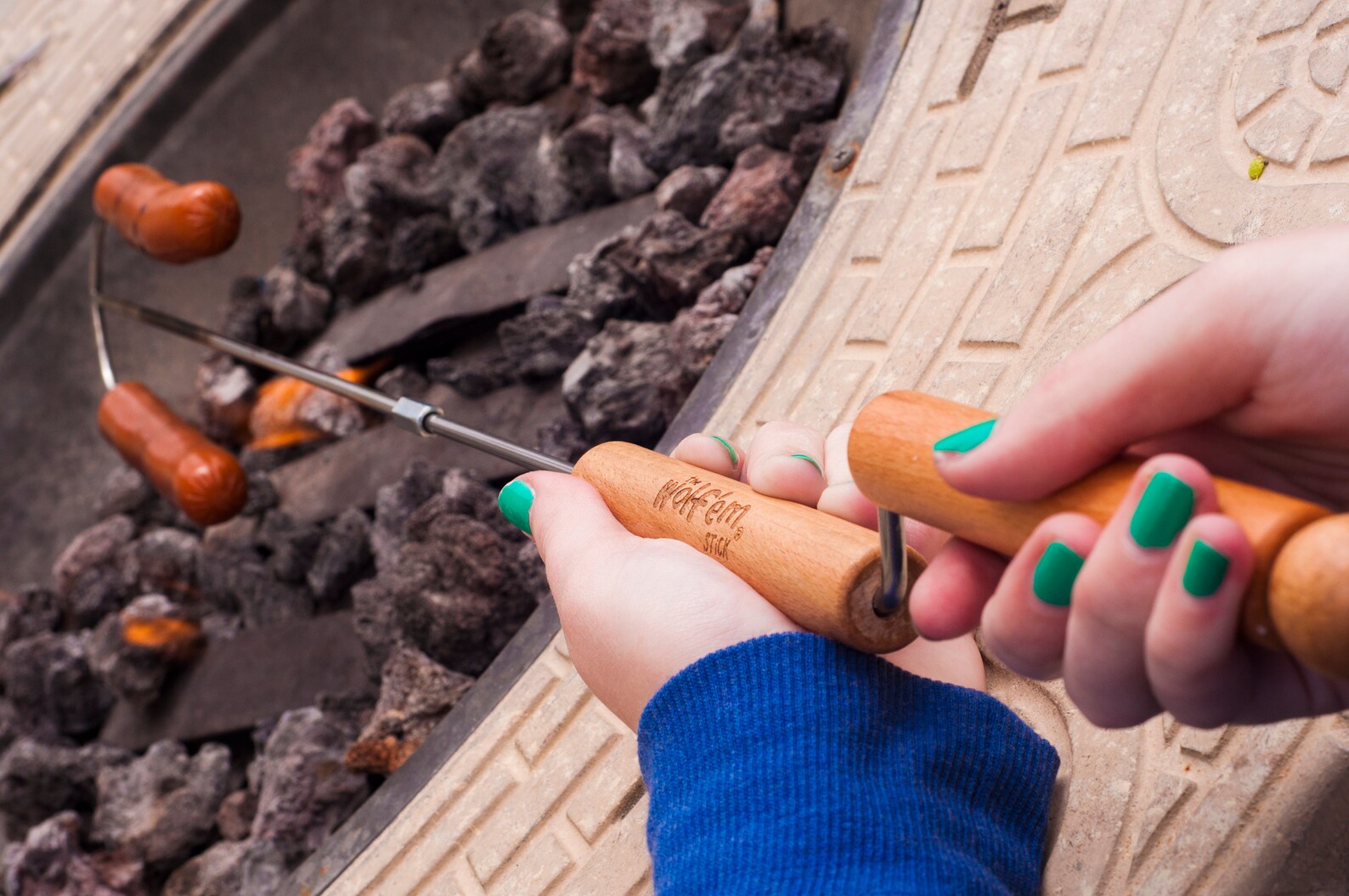 Roasting Stick: Hot Dog Roaster, Biscuit Roasting Stick, Marshmallow ...