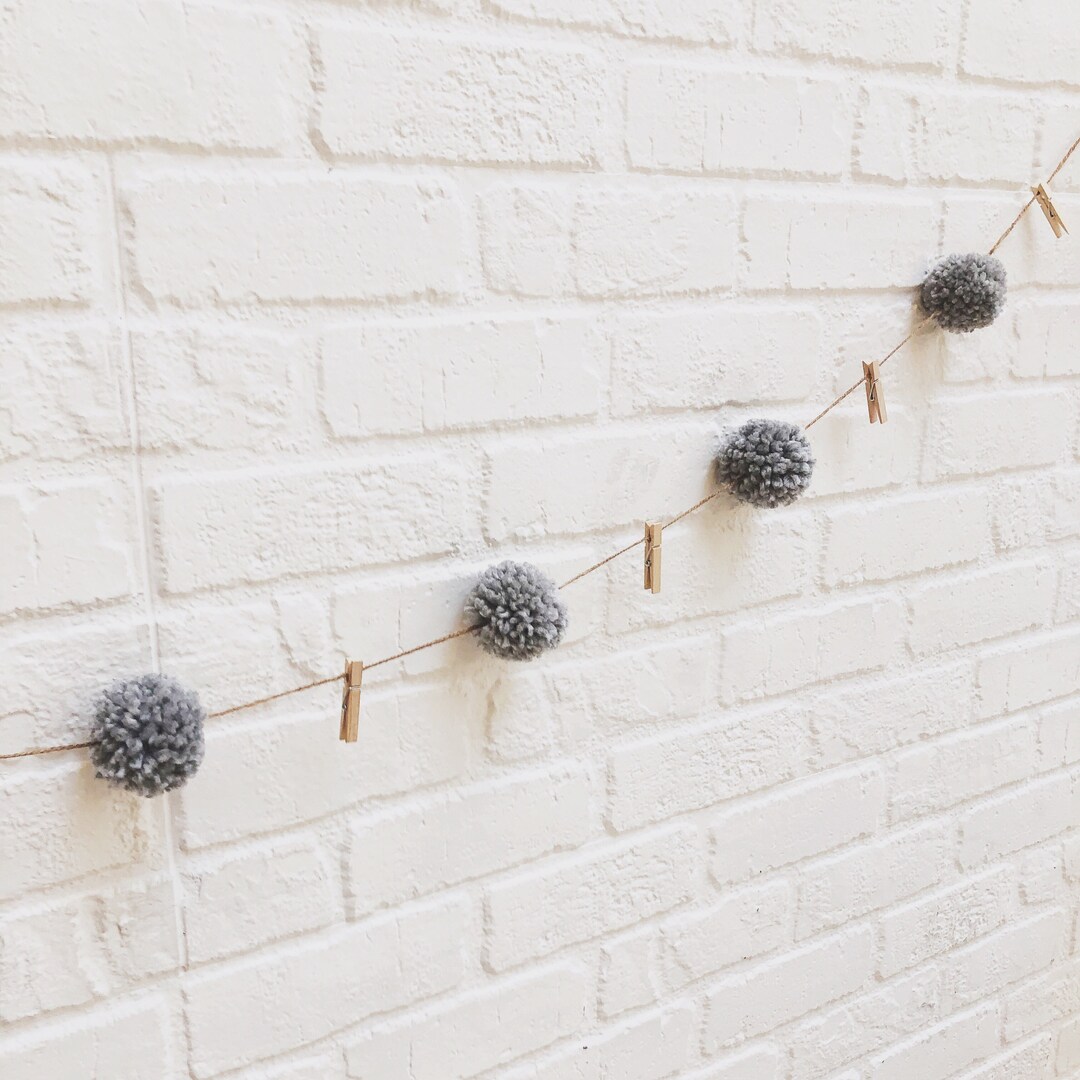 Light Gray Pom Pom Photo Garland, Christmas Card Display, Wedding Photo ...
