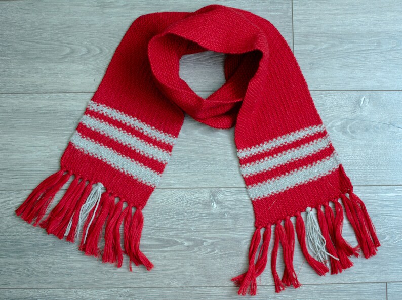Knitted Red Wool Scarf in Linen Stitch Pattern With Tassels. - Etsy