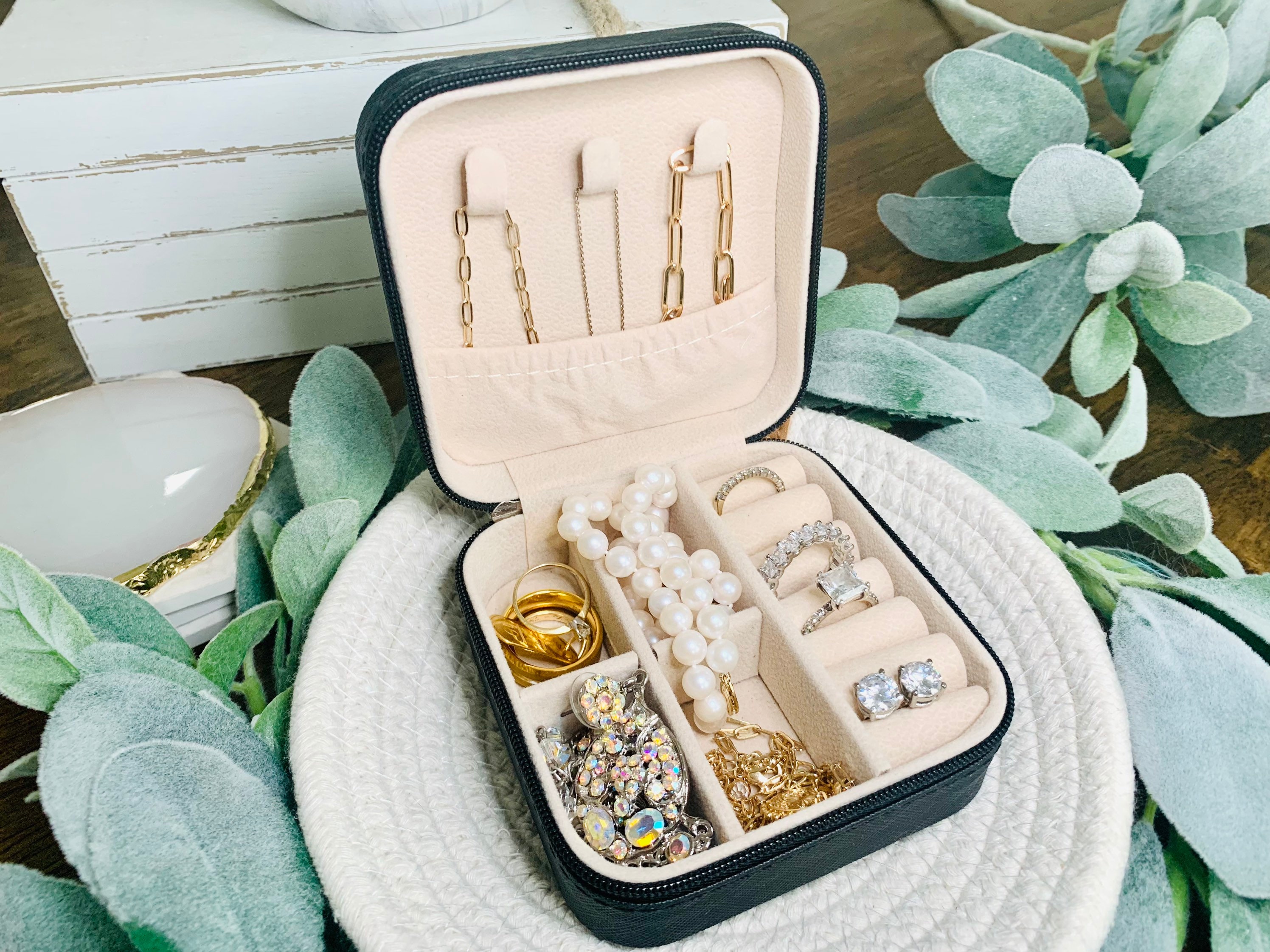 Keep Your Jewelry Safe During Trip With Jewelry Travel Case, 58% OFF