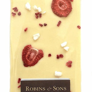 3 X VERY BERRY White Chocolate Bars With Strawberries, Raspberries and ...