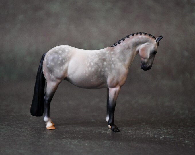 Custom Painted Model Warmblood Horse Figurine - 1:32 Scale - Etsy